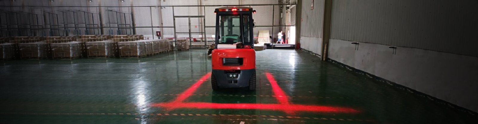 How Forklift Lights Affect Work Safety